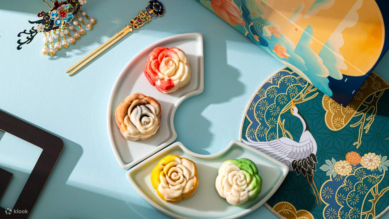 August Baking Studio Mid-Autumn Mooncakes - Klook